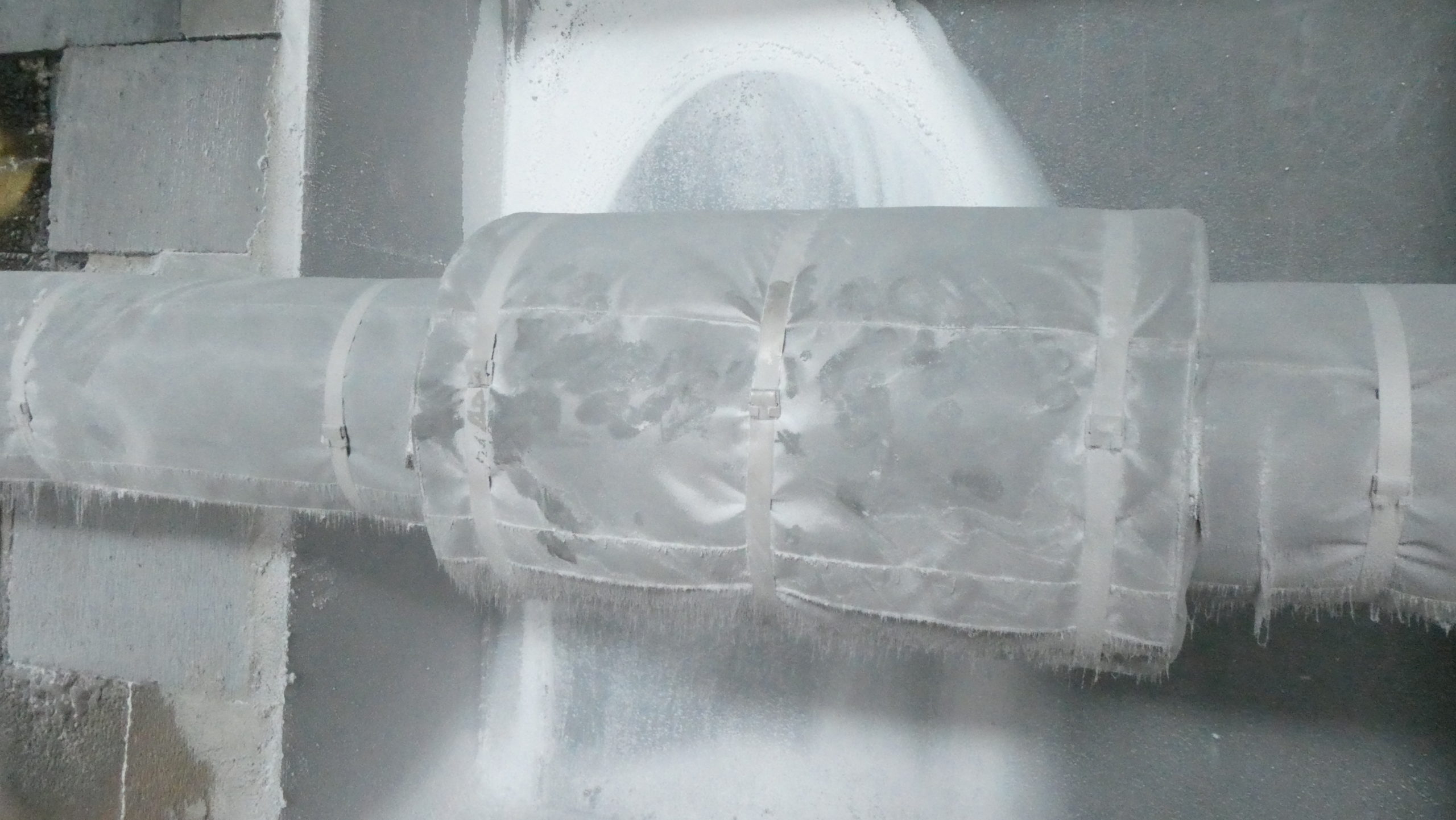 Cryogenic spill protection - AIS