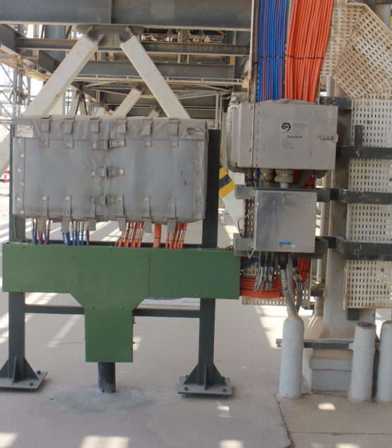 Junction boxes - AIS