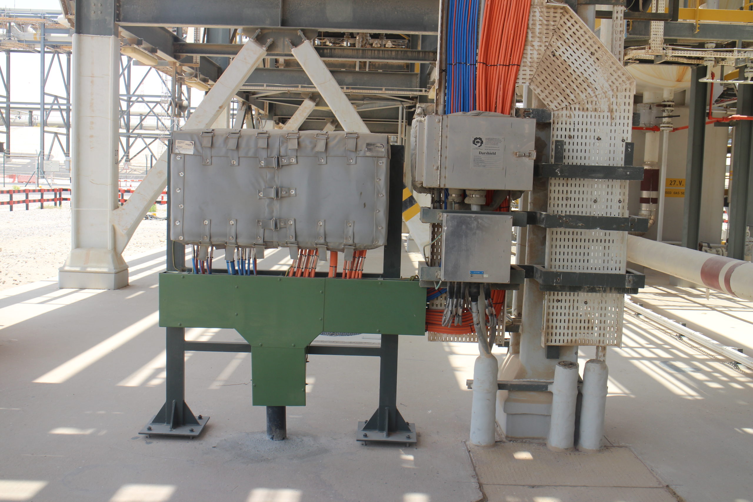 Junction boxes - AIS